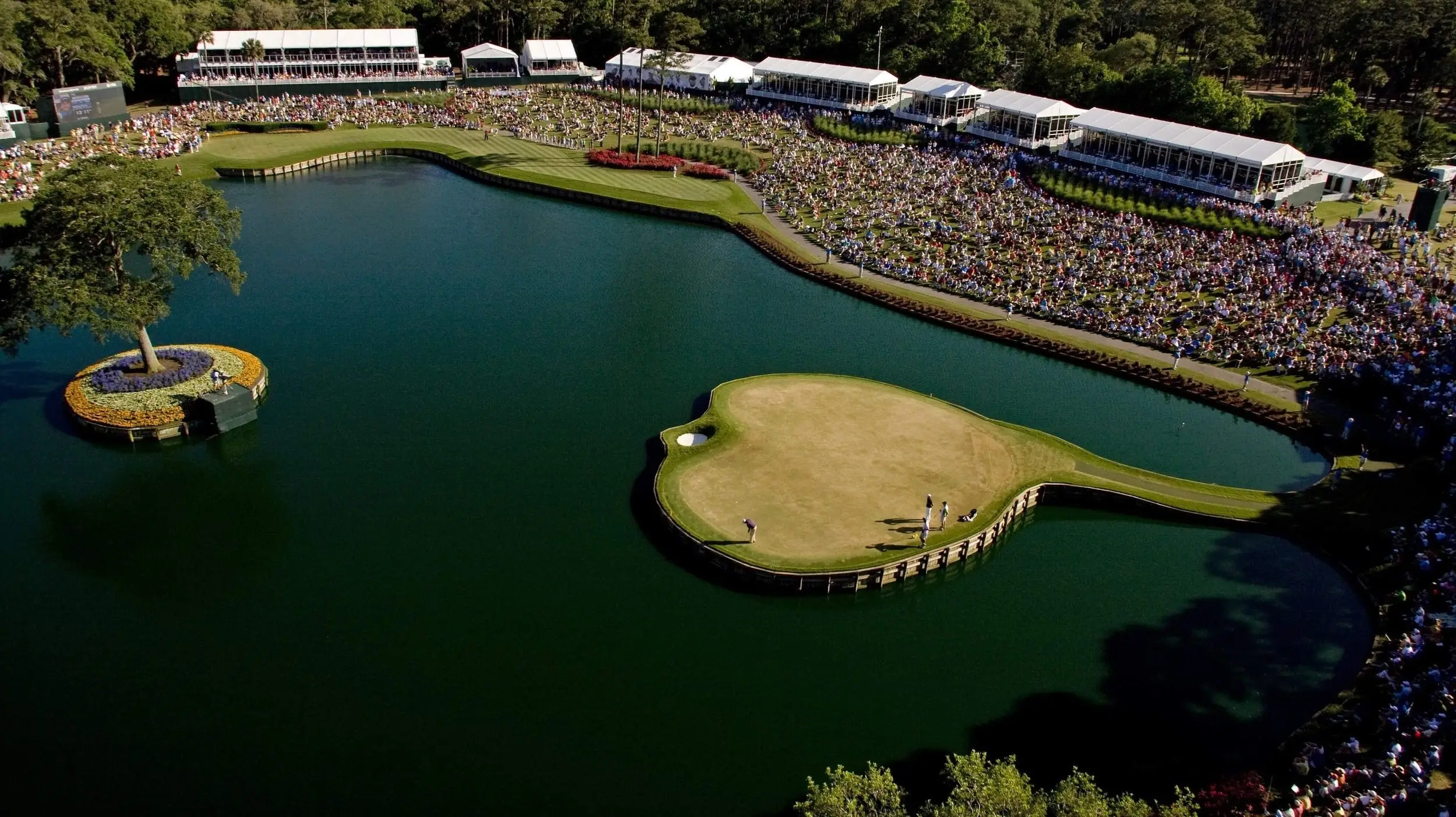 TPC Sawgrass Players Stadium 17th Island Green